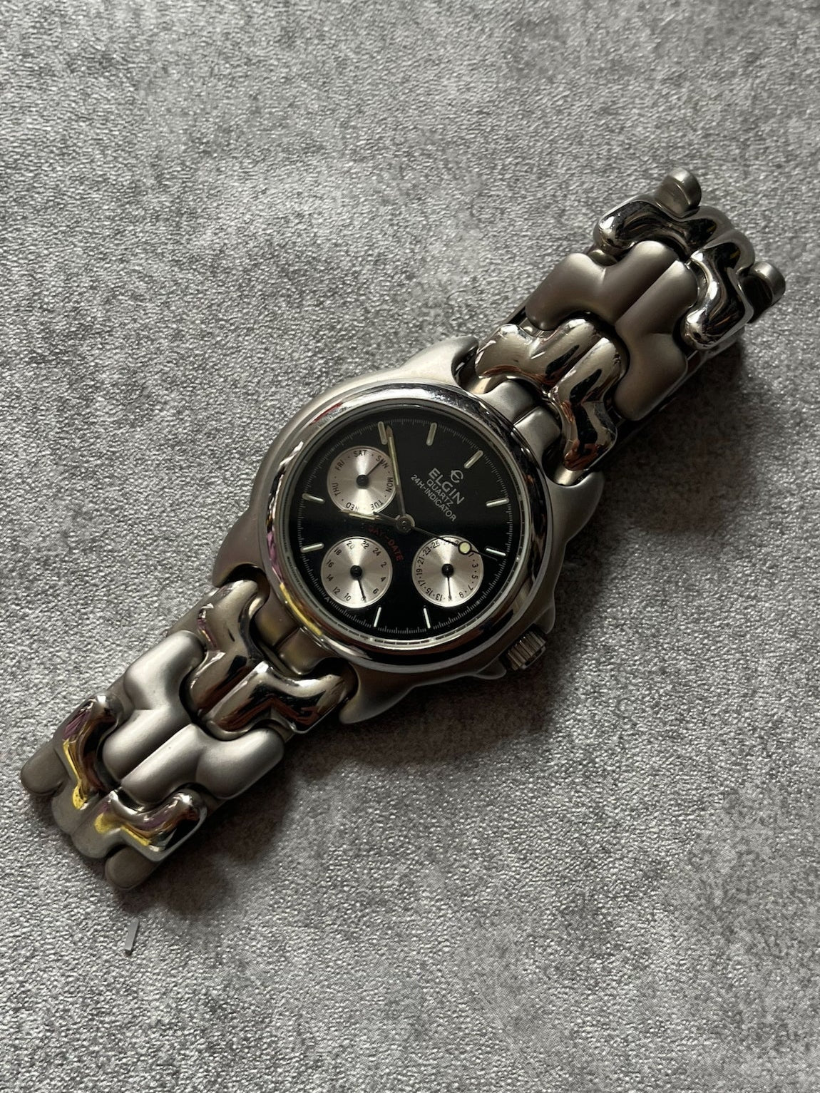 Elgin Quartz Chronograph – TIME FLIES UK STORE